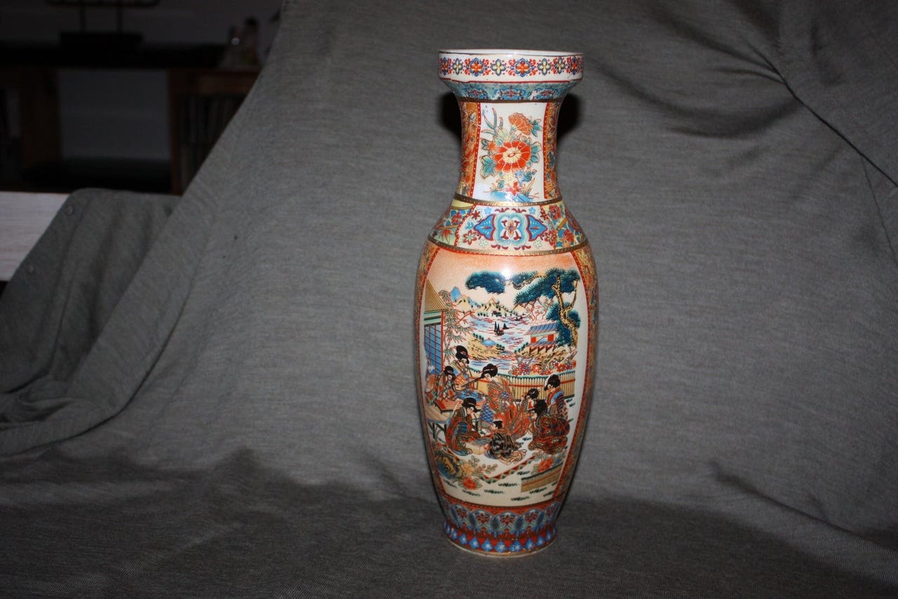 Vase, Kinesisk vase H.: 30,5 cm | DBA