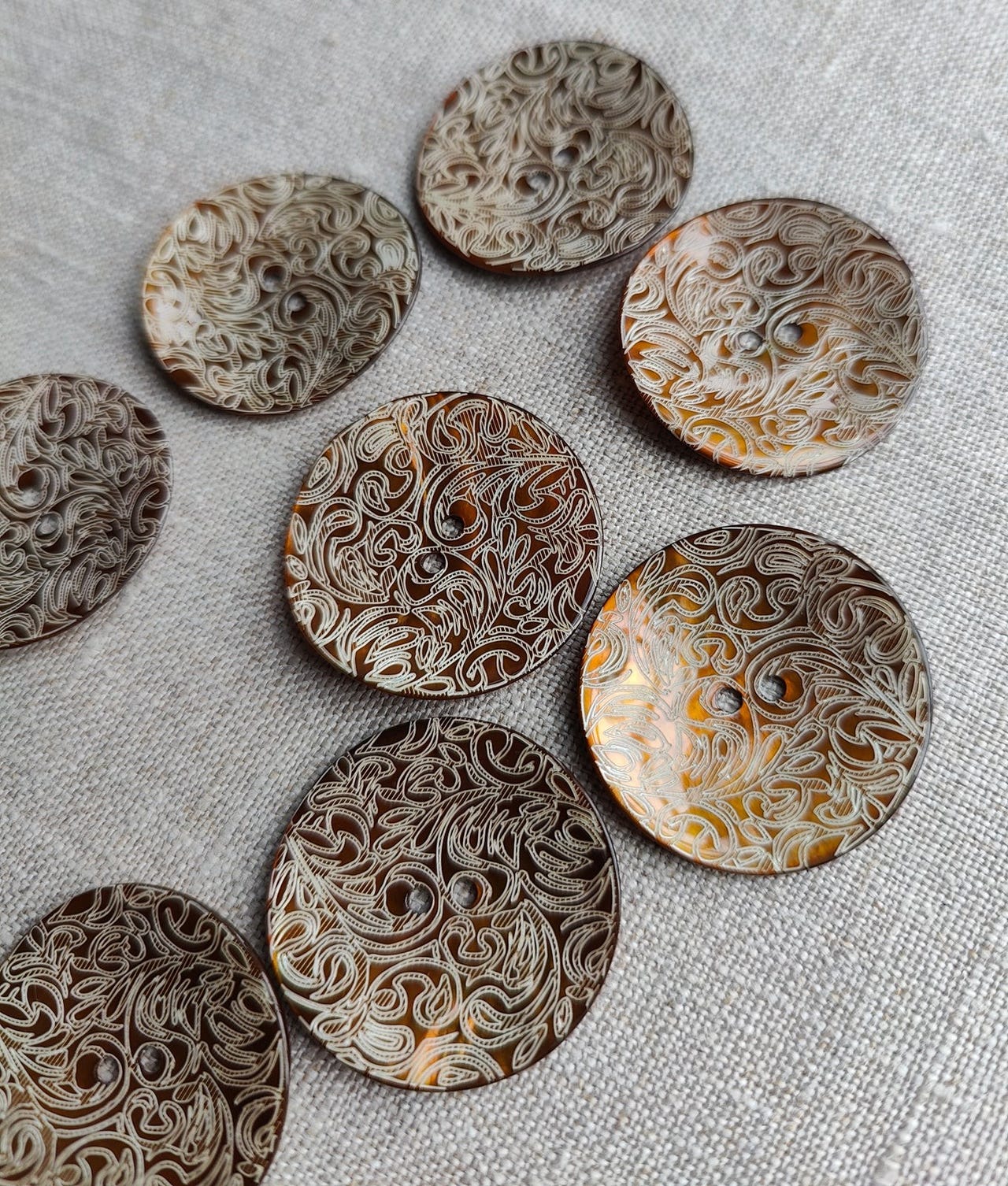 Knapper, Perlemors knapper | DBA