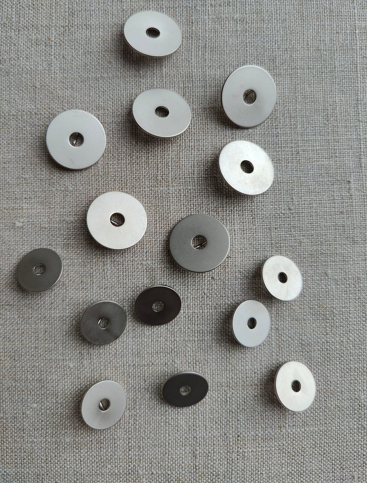 Knapper, Titanium knapper | DBA