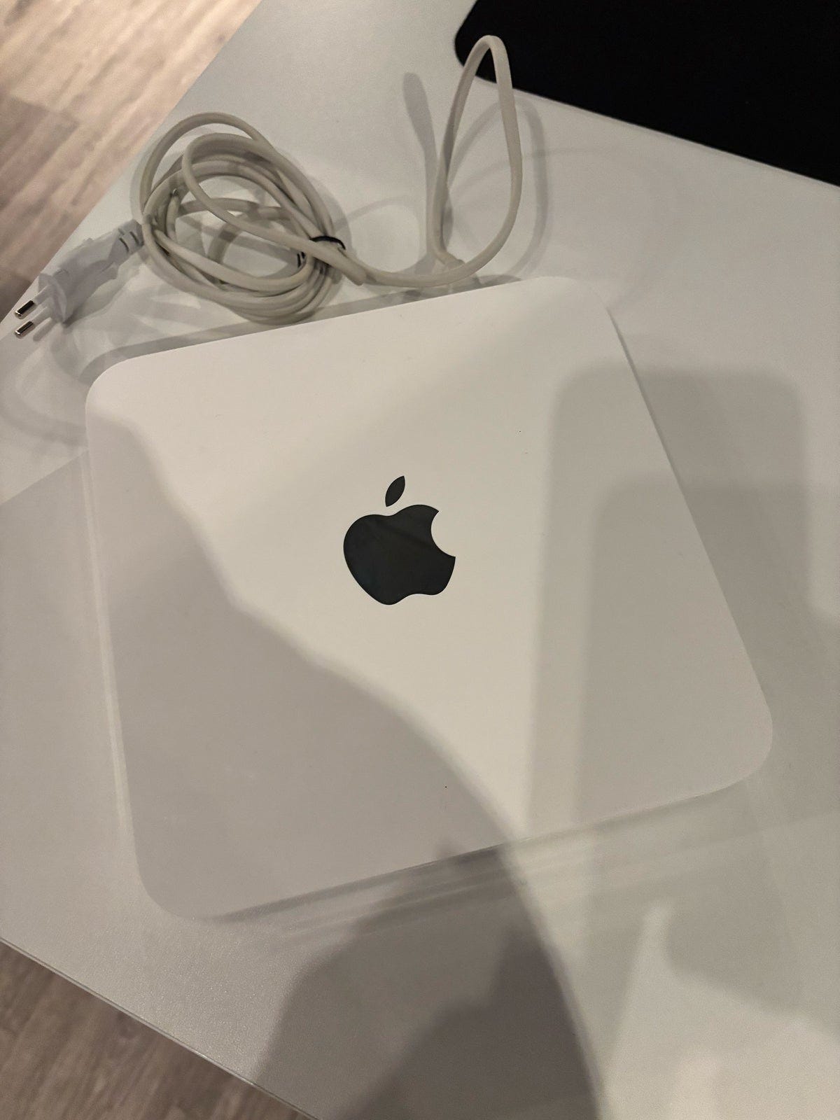 Router, Apple, God | DBA