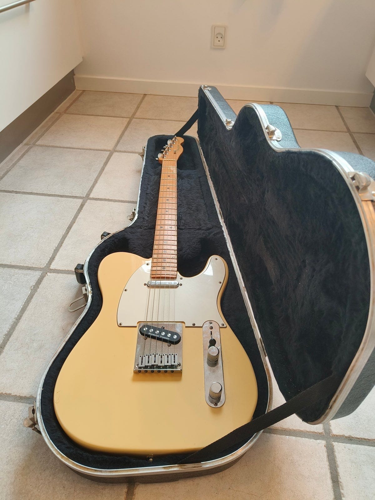 Elguitar, Fender Telecaster | DBA