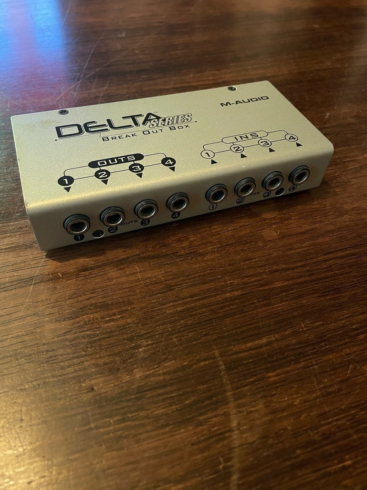 Break Out Box , M-Audio Delta Series | DBA