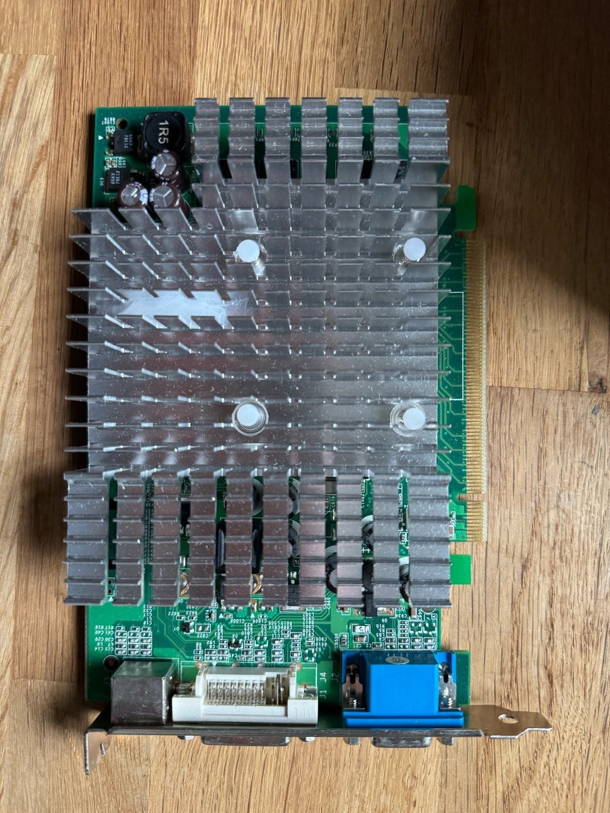 GeForce 8500GT NVIDIA GPU, 512mb GB RAM, Rimelig | DBA