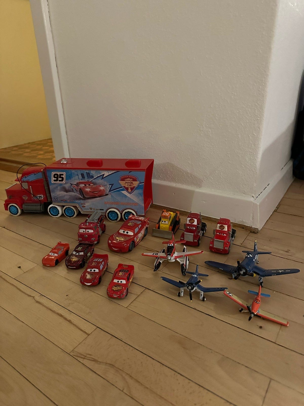 Cars, Cars og planes | DBA