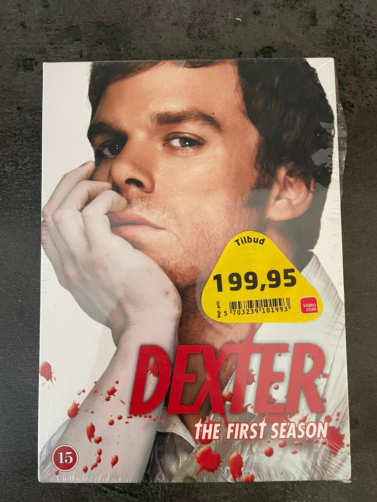 Dexter the first season | DBA