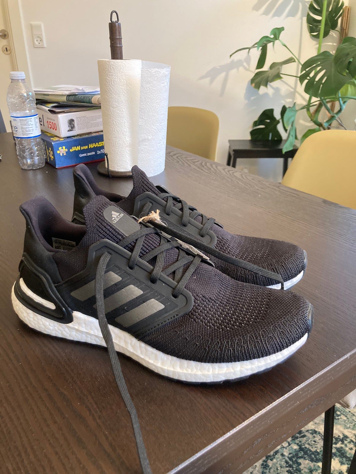 Adidas Ultra Boost 20 løbesko, Sort; str. EUR 45 1/3 eller UK 10 1/2 | DBA