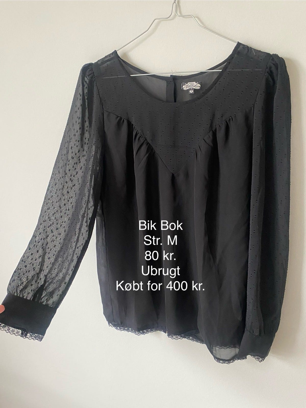 Skjorte med blonder | DBA