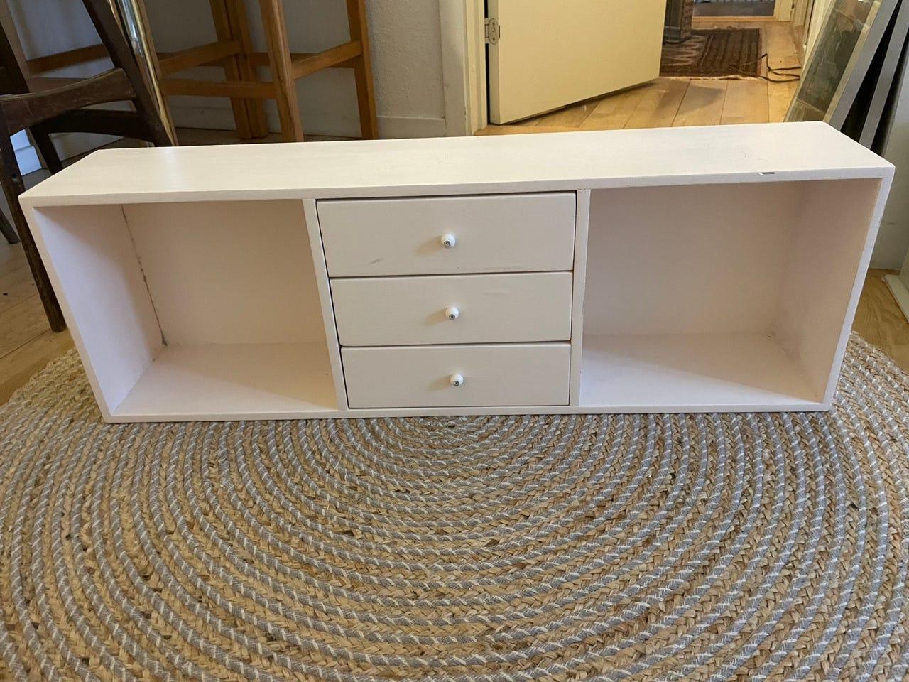 Hylde med små skuffer | DBA