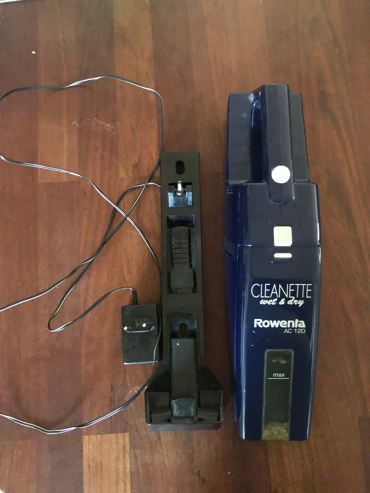 Håndstøvsuger - Cleanette, wet & dry - Rowenta AC 120 - i blå | DBA