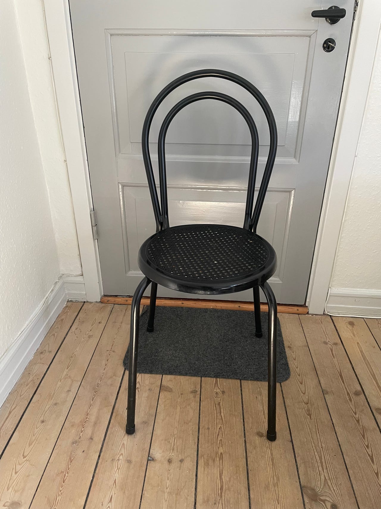 Spisebordsstole - sorte | DBA