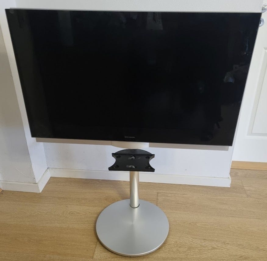 Bang & Olufsen Beovision 7 32" Mk1 | DBA