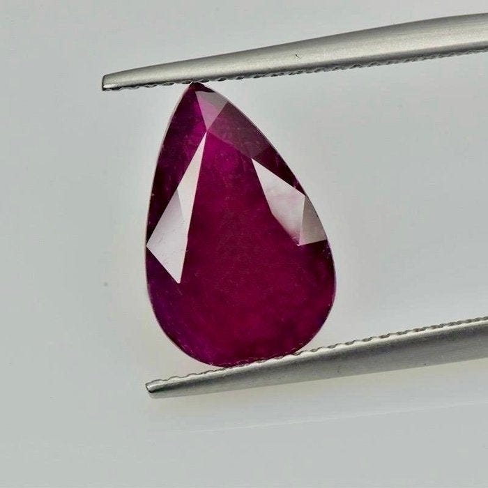 Rubin - 4.22 ct - Gem Research Swisslab (GRS) - Ubehandlet - Mozambique ...