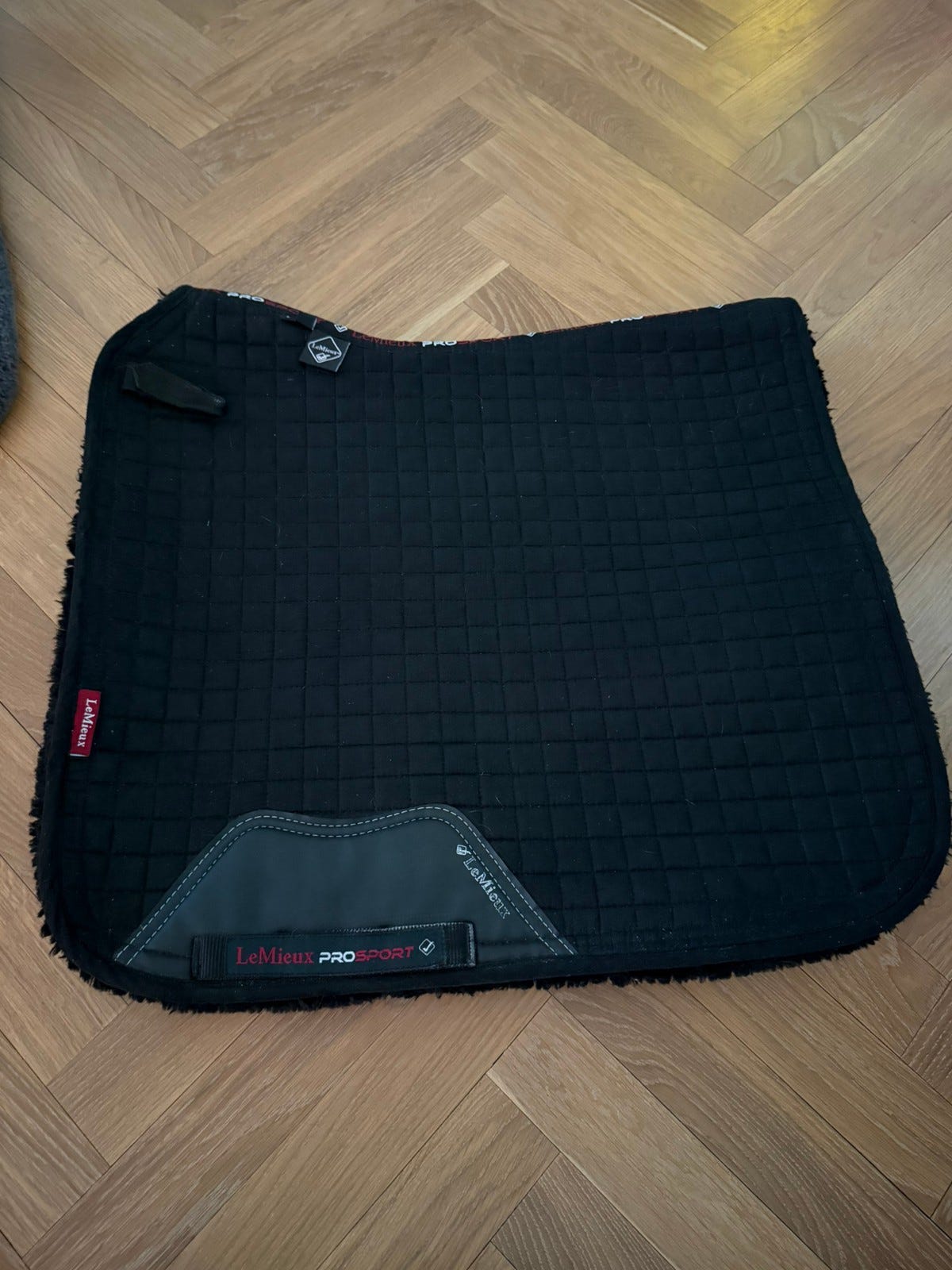 Lemieux dressur underlag sensitive skin 17” | DBA