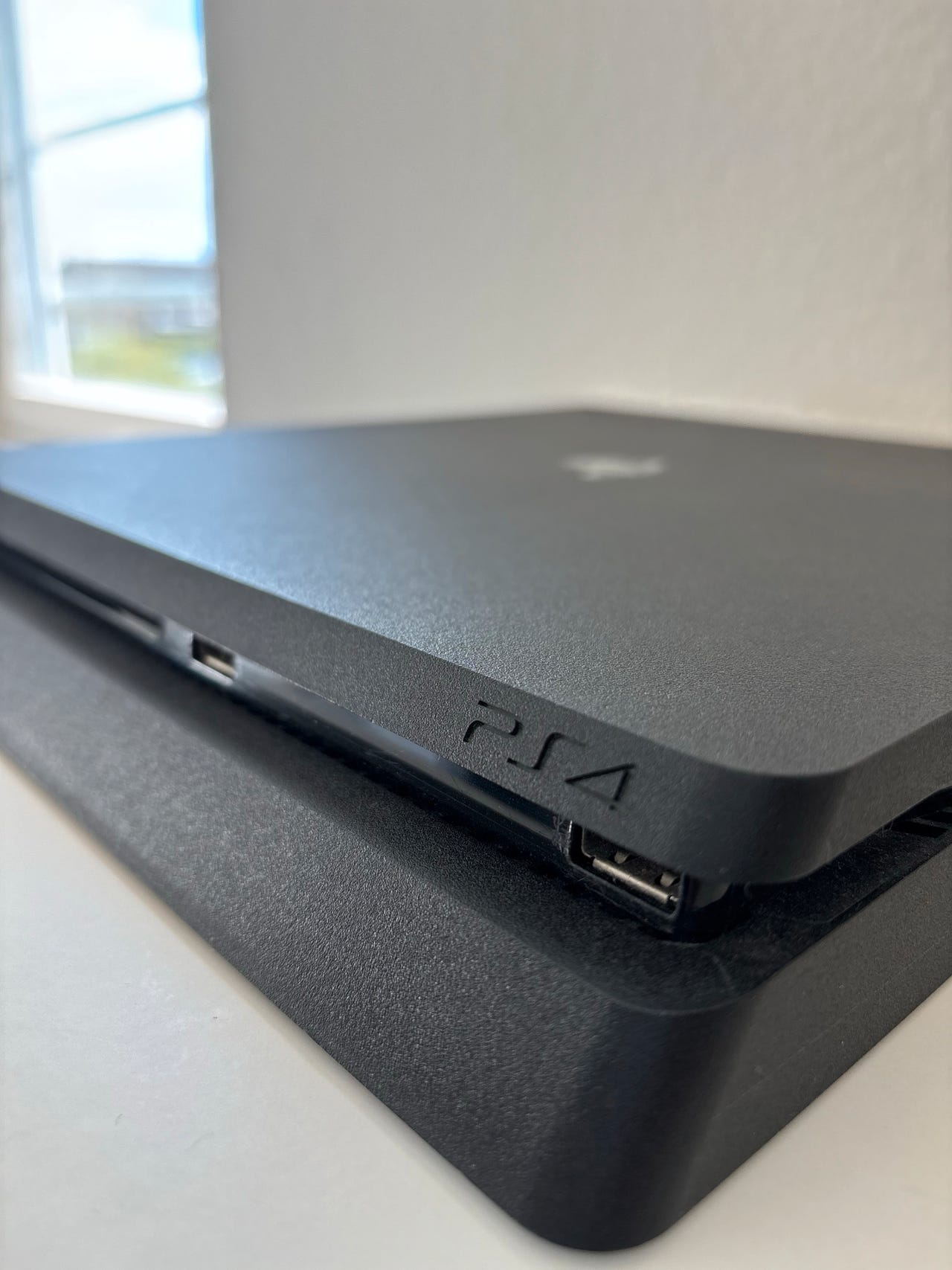 Ps4 slim | DBA