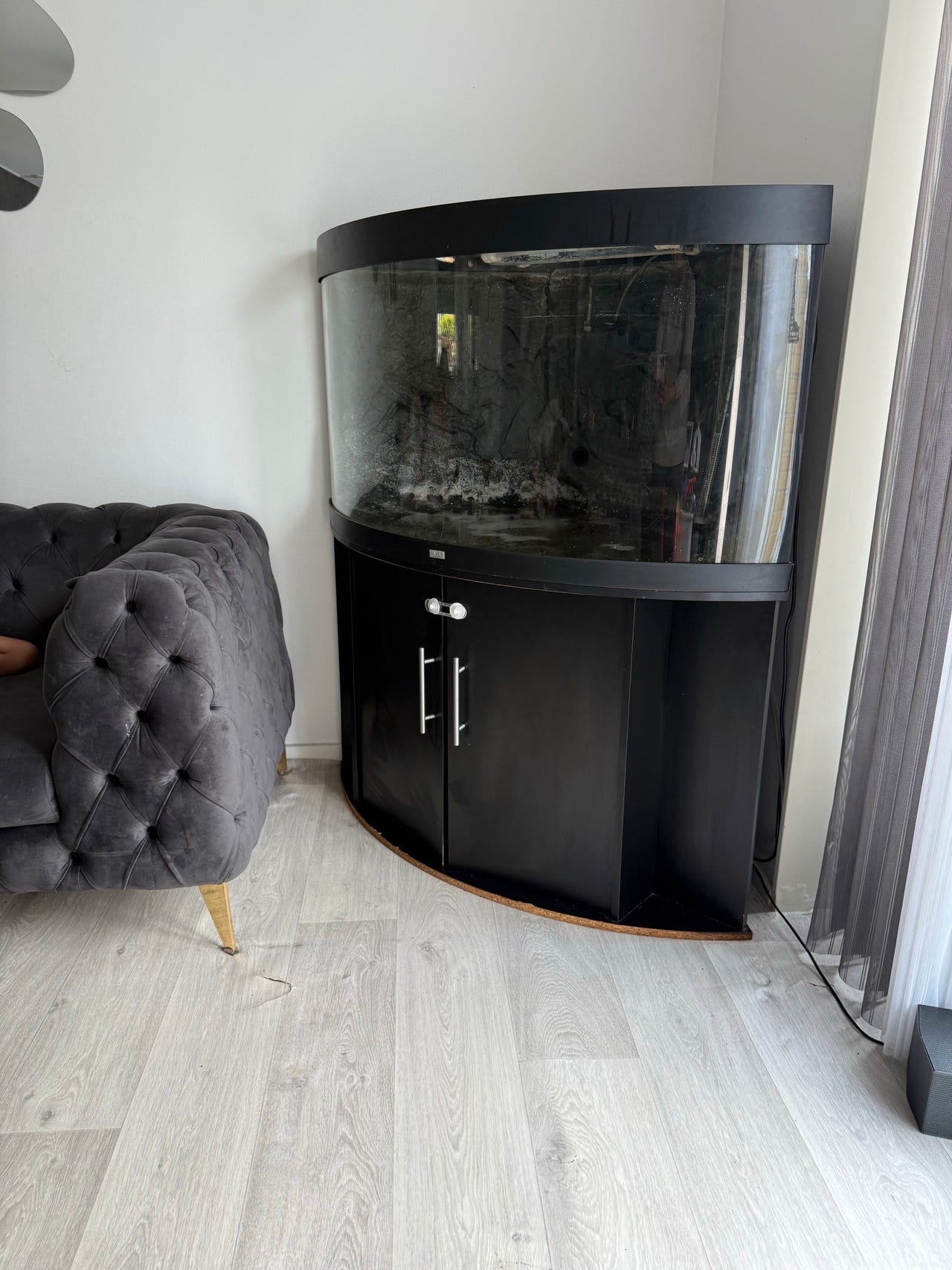 Juwell 350 liter hjørne akvarium | DBA