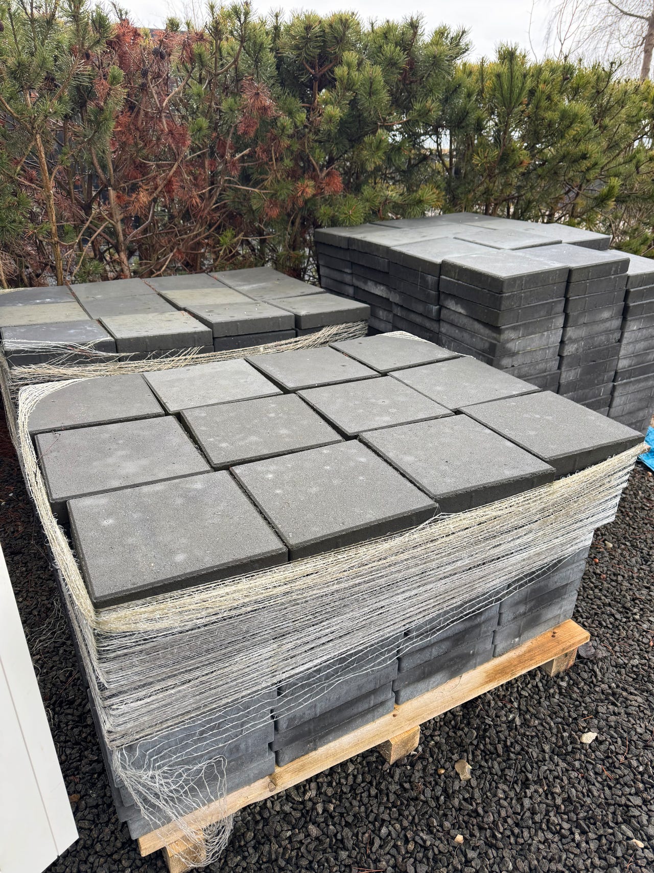 Nye sorte fliser | DBA