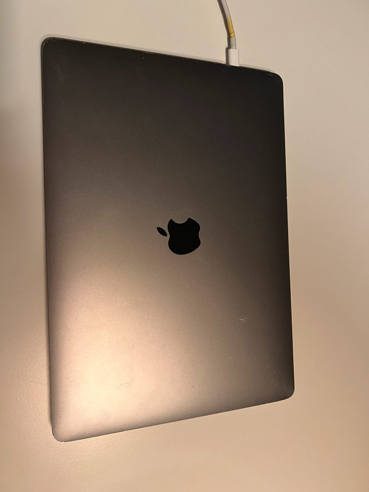 MacBook Pro Touch Bar 13” 8 GB | DBA