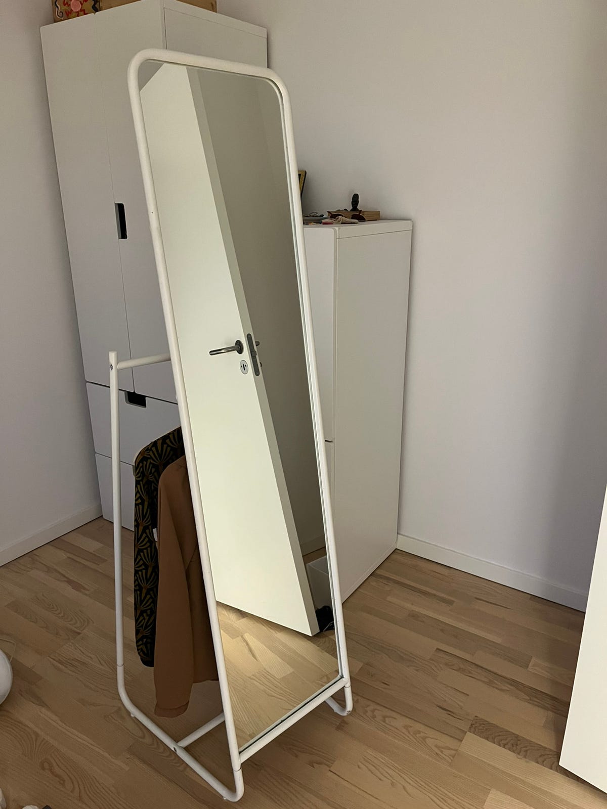 Gulvspejl “Knapper” | DBA