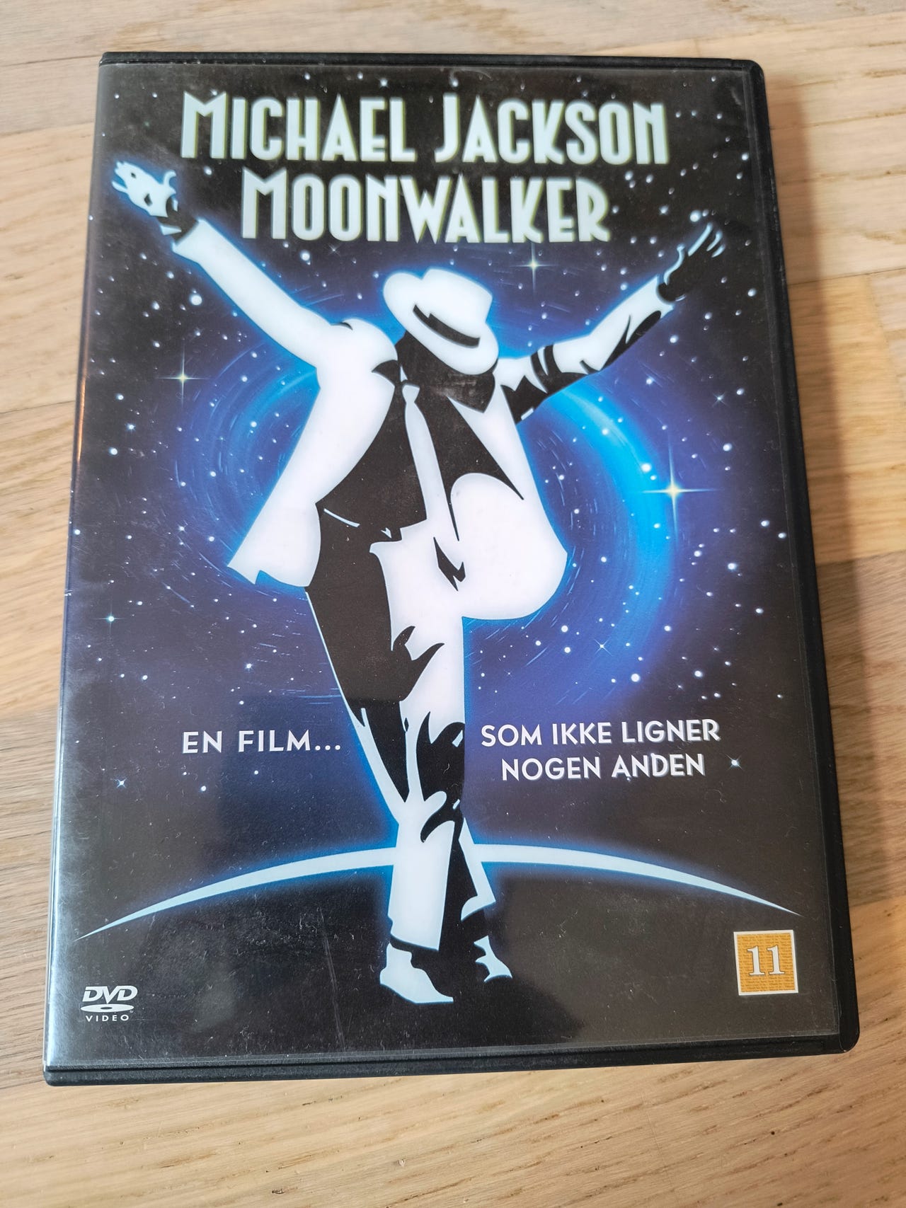 Michael Jackson Moonwalker | DBA