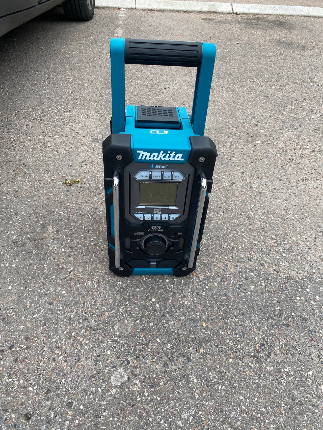 Makita radio dmr 301 | DBA