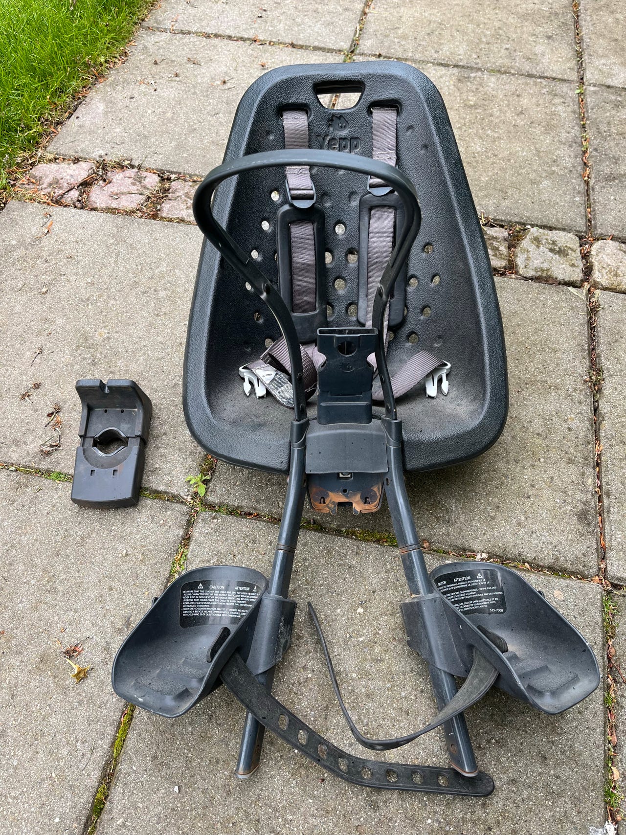 Yepp barnestol til foran i sort | DBA