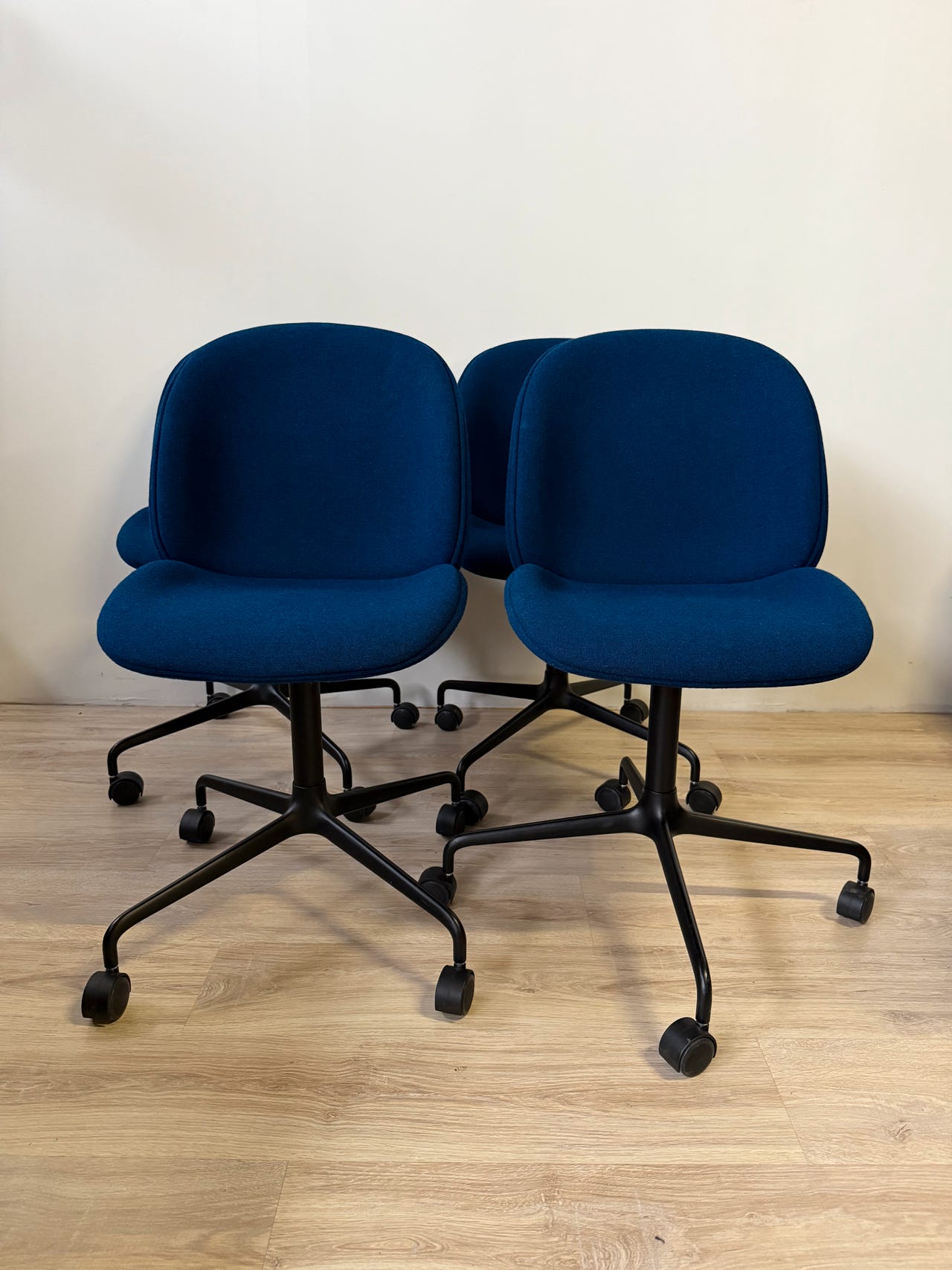 GUBI stole designet af GamFratesi | DBA