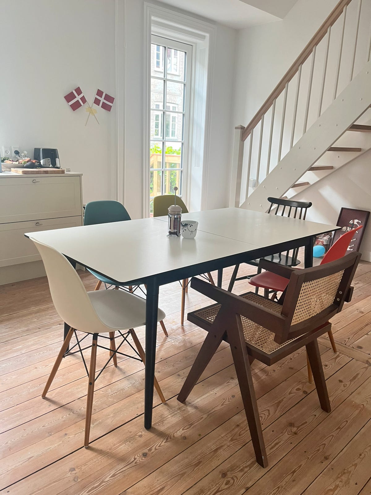 Bolia coney spisebord med 1 tillædsplade. | DBA