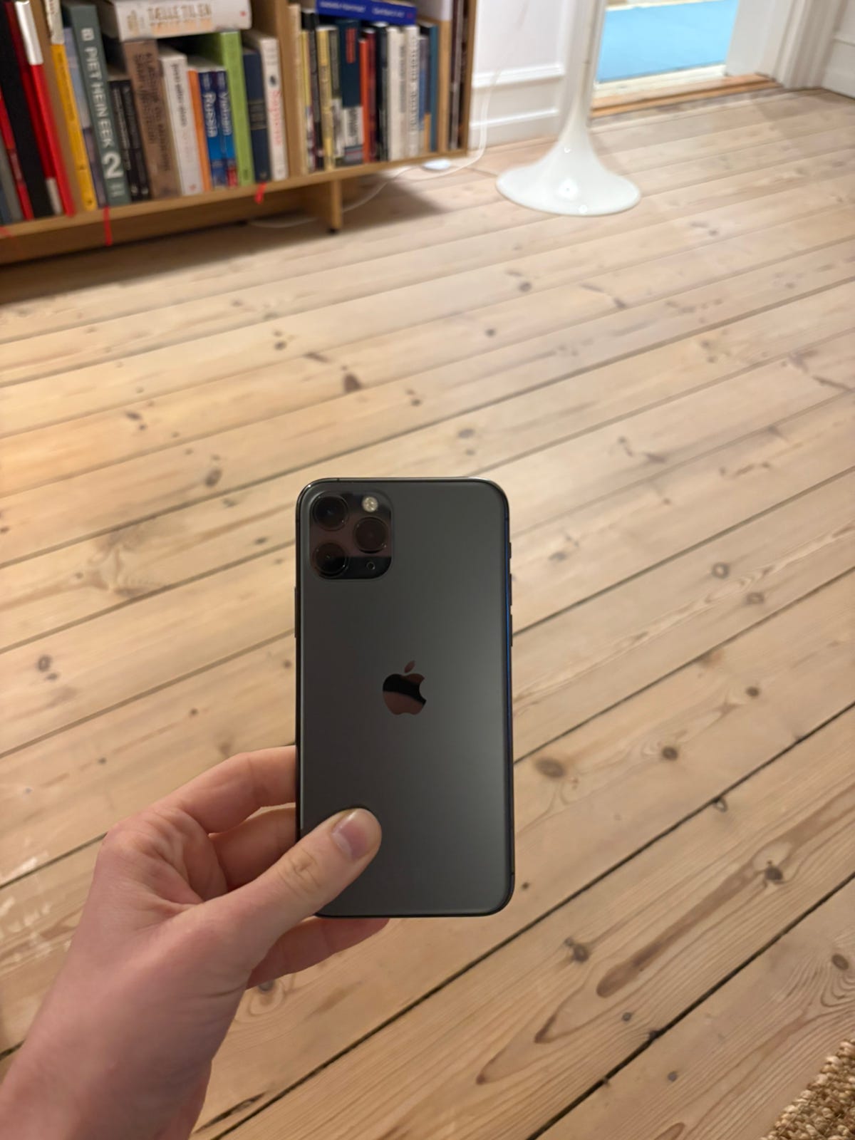 iPhone 11 pro inkl cover | DBA