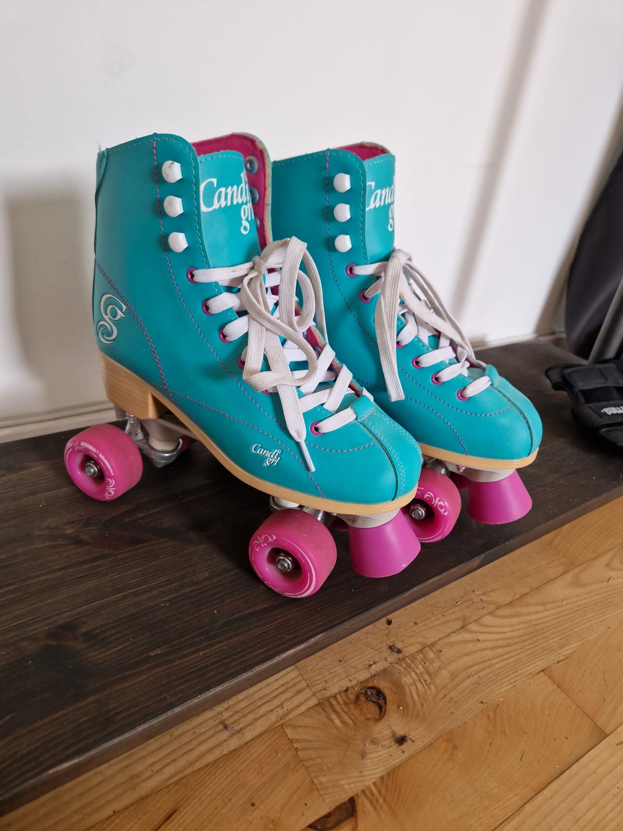 Fede Candi Grl side-by-side rulleskøjter | DBA