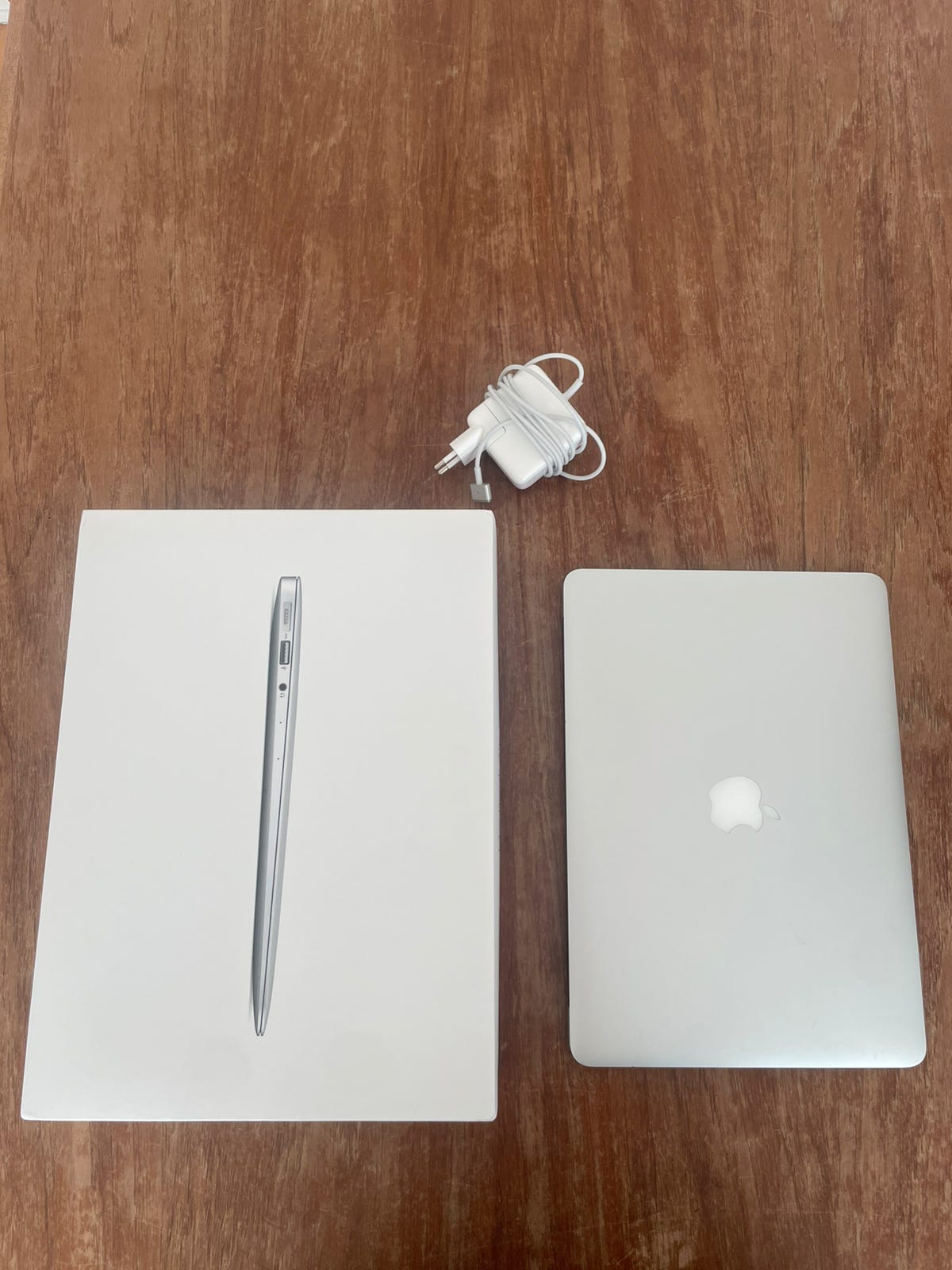 MacBook Air | DBA