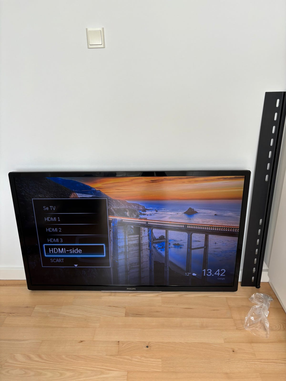 Phillip 42” fladskærms-tv inkl. Google Chrome | DBA