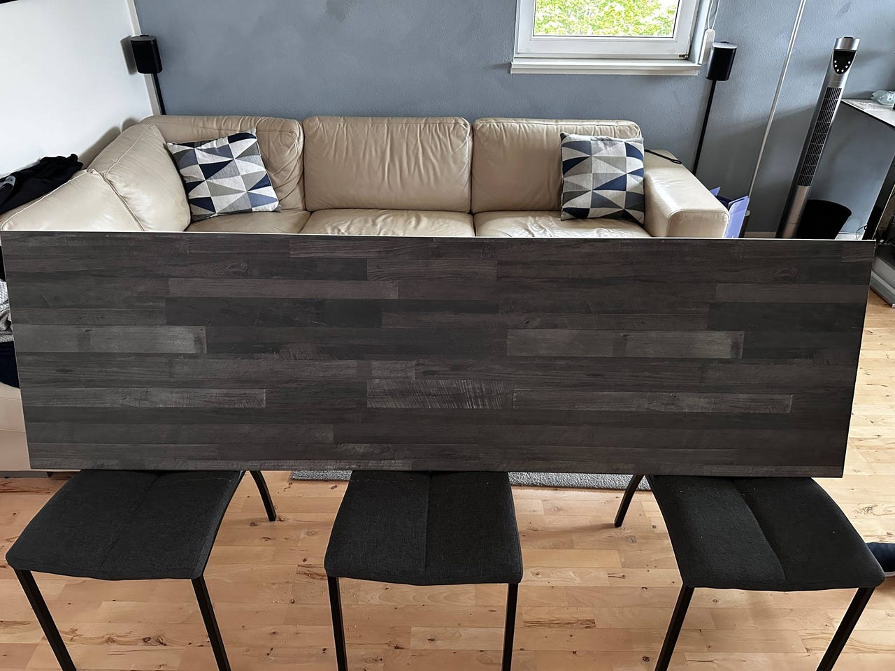 Laminatbordplade sort/grå træ | DBA