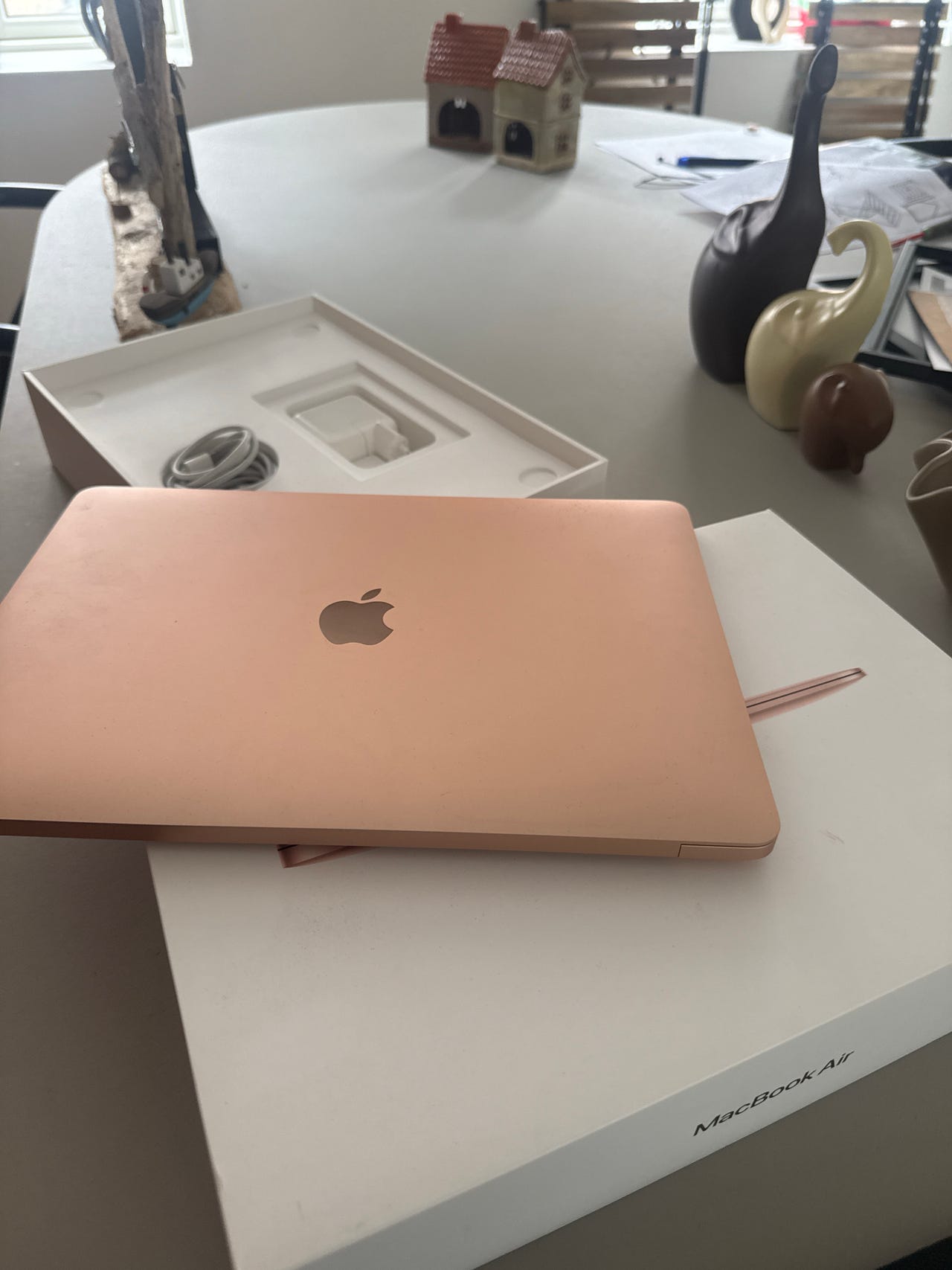 MacBook Air | DBA