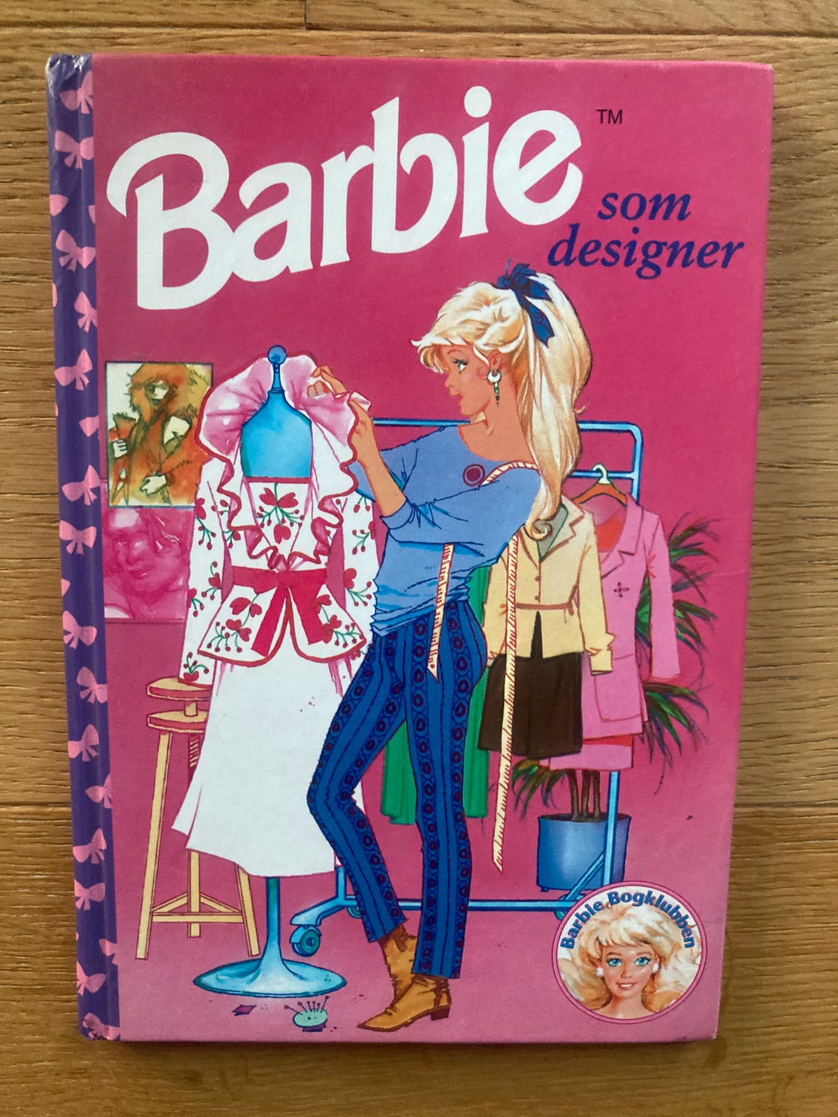 Retrobog fra 1996 BARBIE som designer | DBA