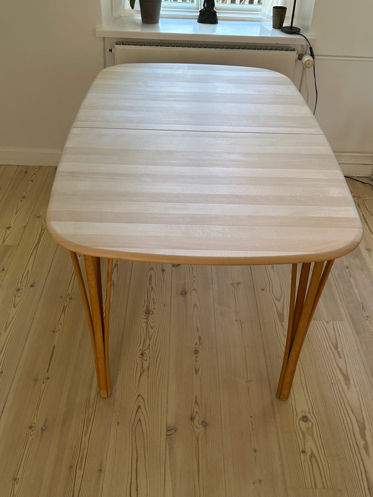 Haslev spisebord nyslebet og sæbebehandlet bøg 90x150 | DBA