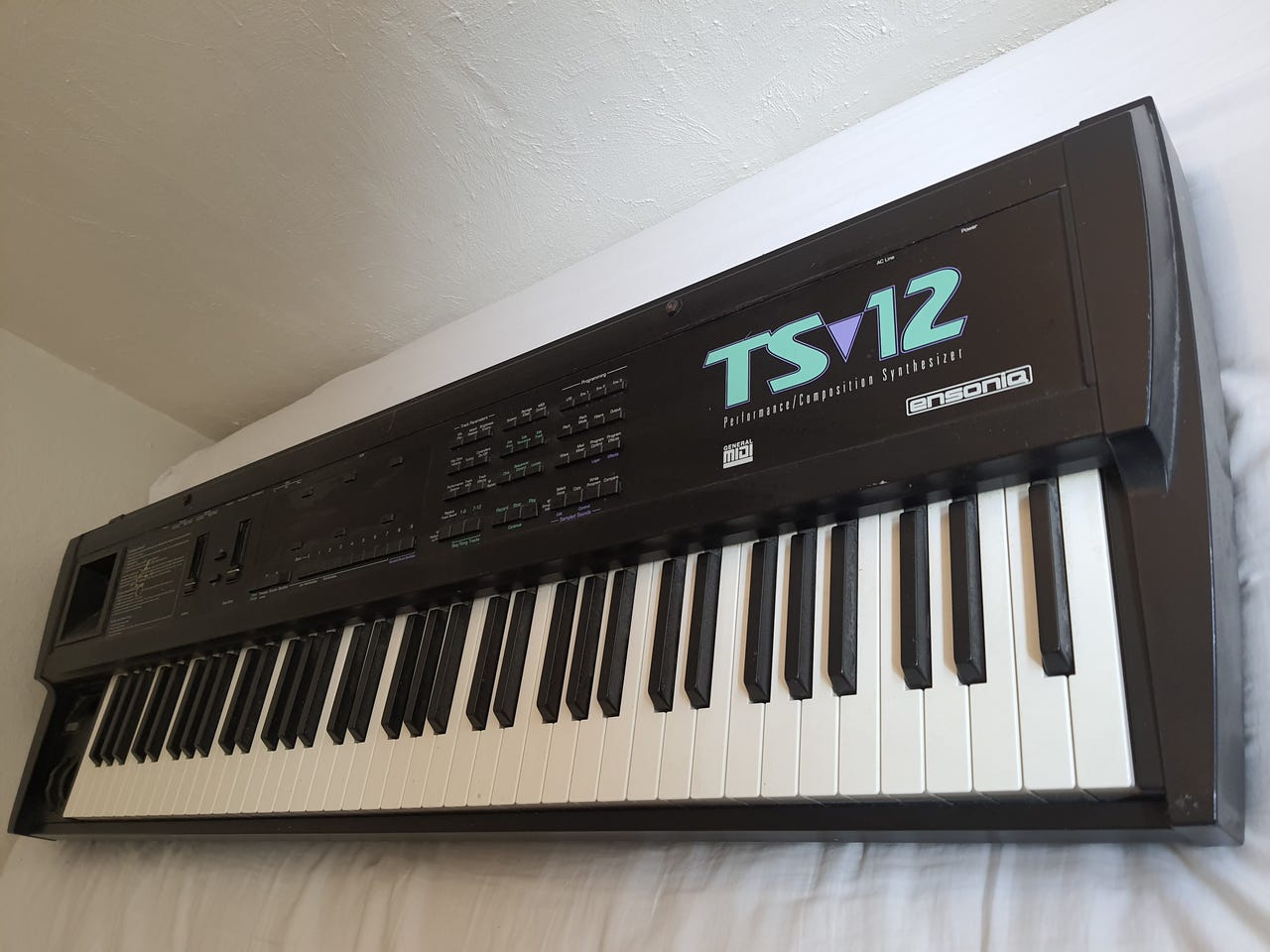 Ensoniq ts12 | DBA