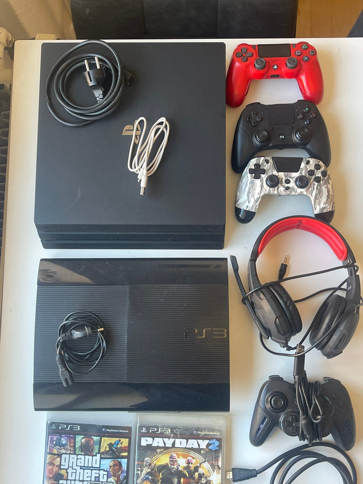 Ps4 pro og ps3 slim | DBA