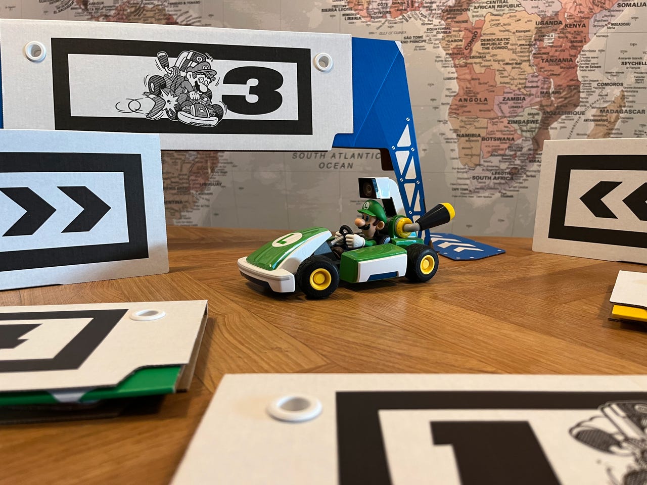 Mario Kart Live: Home Circuit - Luigi Set | DBA