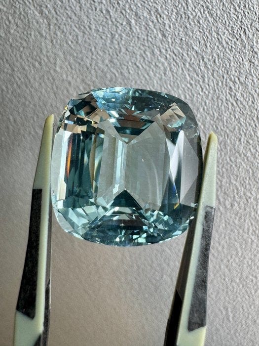 Akvamarin - 49.18 ct - Gem Research Swisslab (GRS) - Pastel grønlig-blå ...