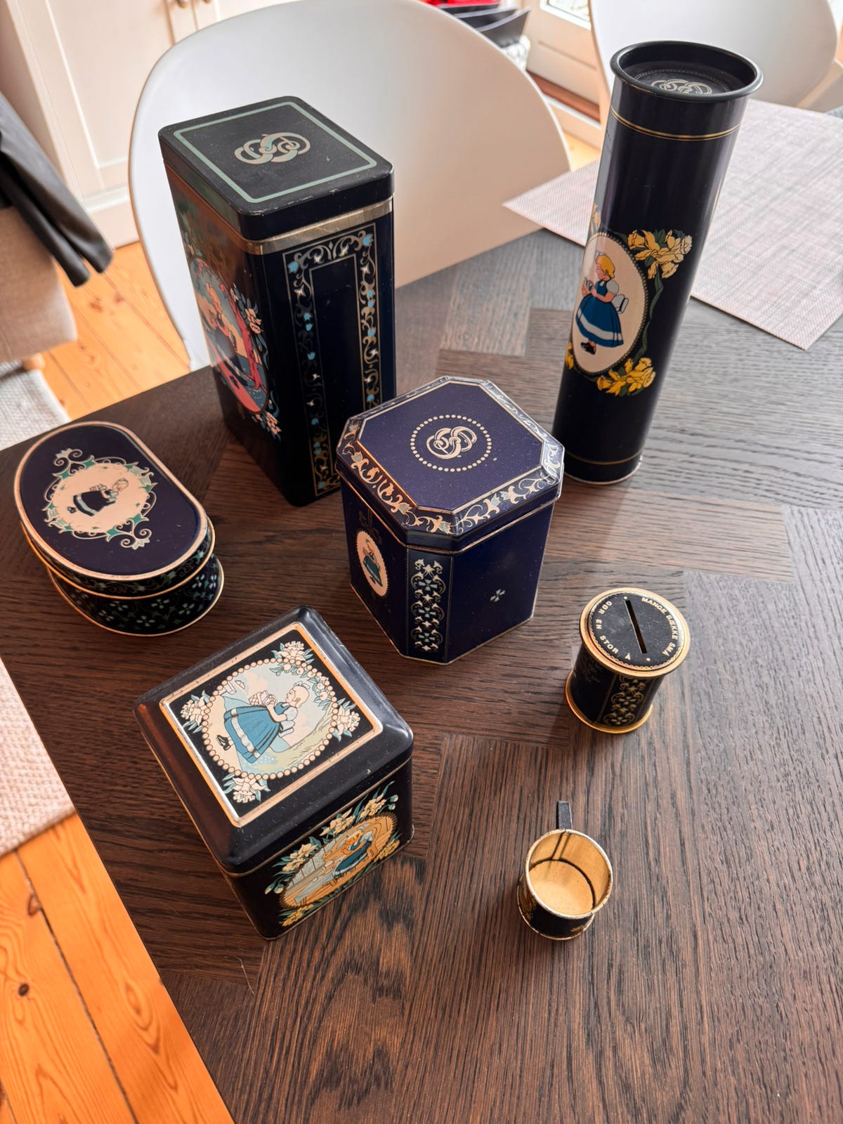 IRMA pigen - forskellige dåser, mønt og kaffemål | DBA