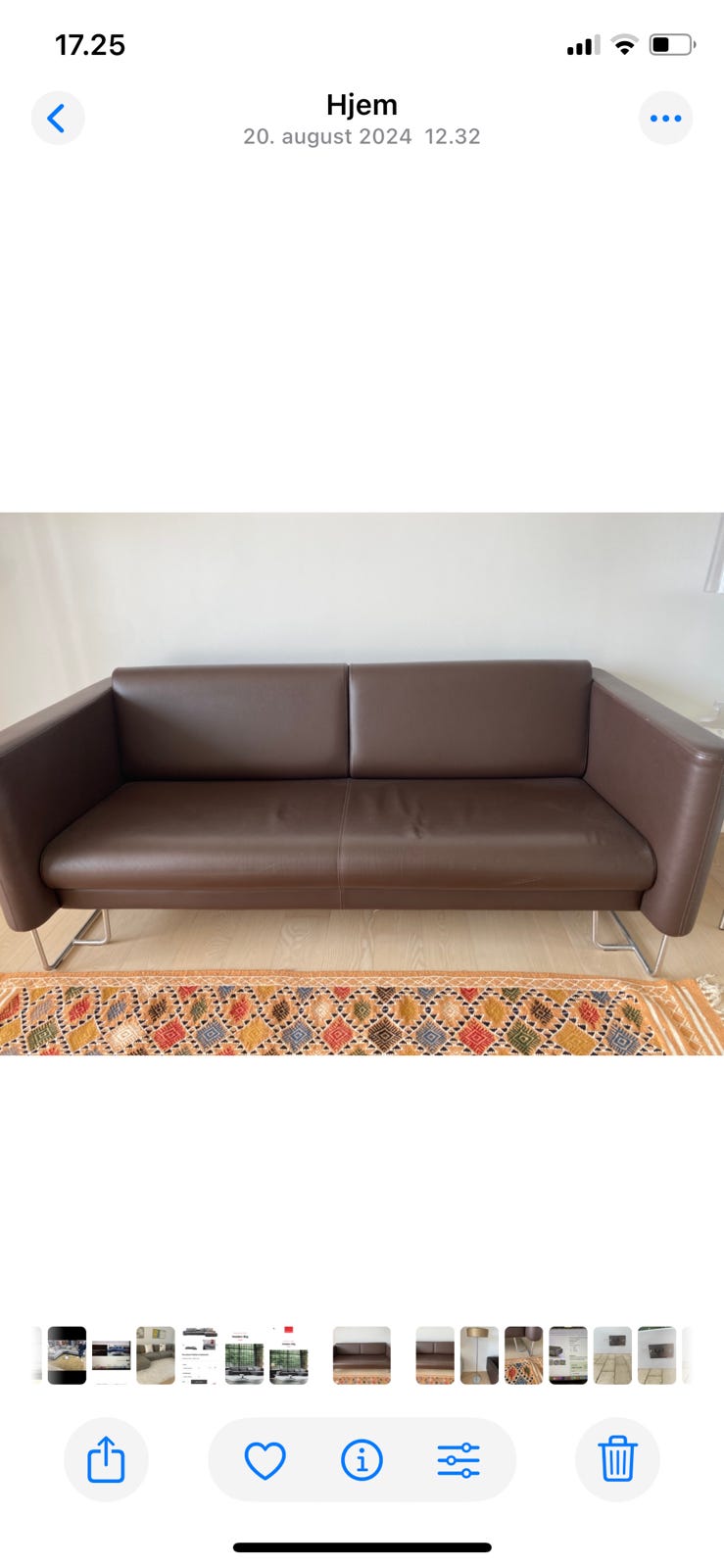 Eksklusiv 2 1/2 pers. sofa i mørkebrunt skind. Meget god kvalitet. | DBA