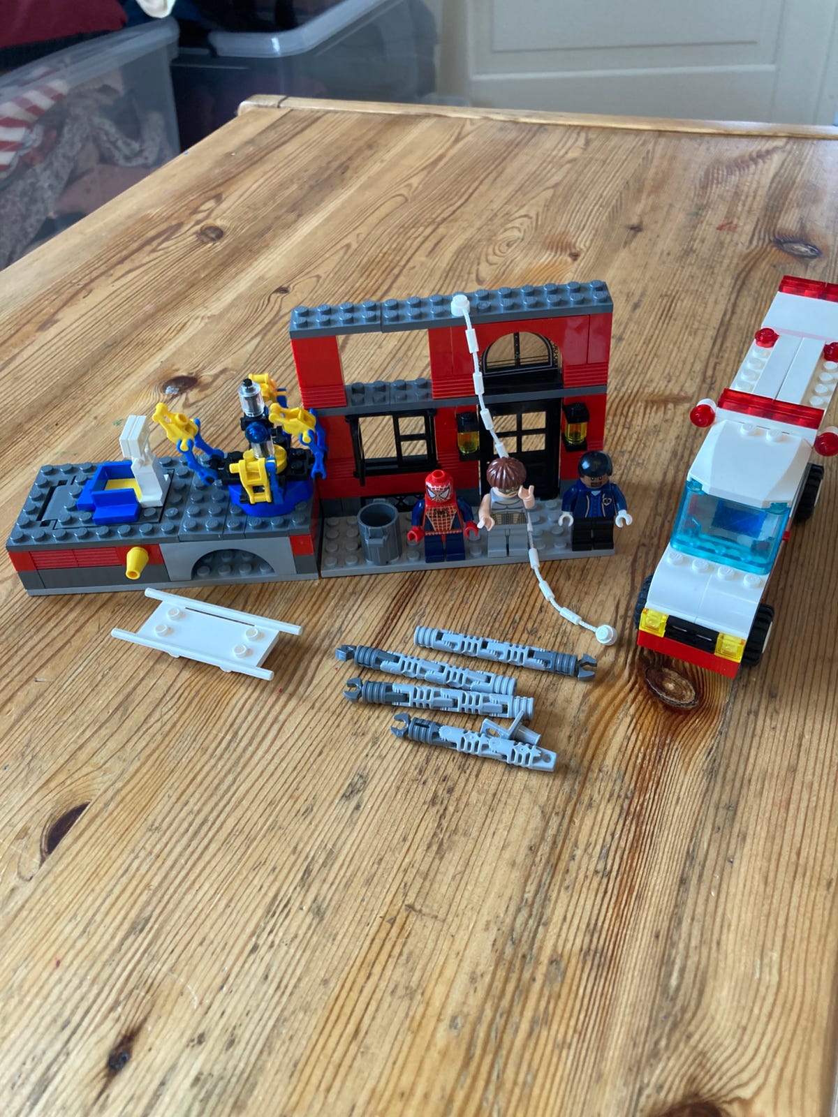 Byd : Lego 4857 Doc Ock's Fusion Lab | DBA