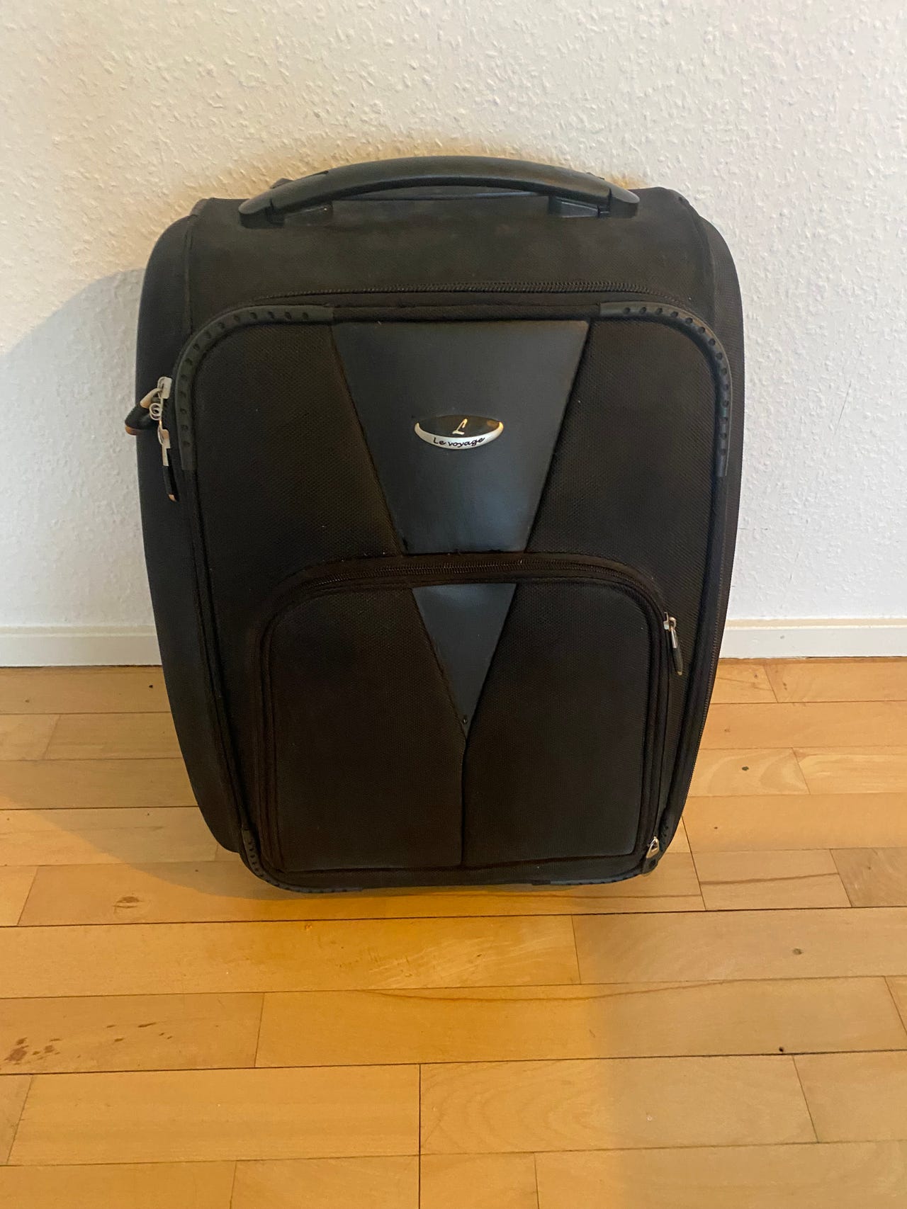 Flot kabine kuffert LE VOYAGE. Slidt free materiale | DBA