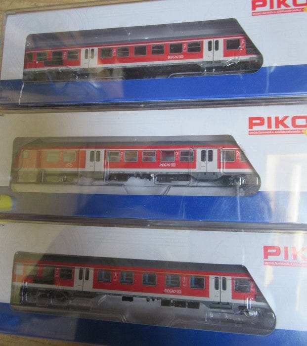 Piko N - 40610 / 40642 / 40643 - Modeltog passagervogn sæt (3) - 3 ...