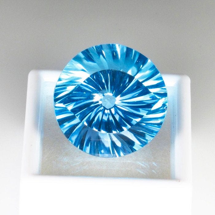 Blå Topas - 32.23 ct - International Colored Gemstone Association (ICA ...