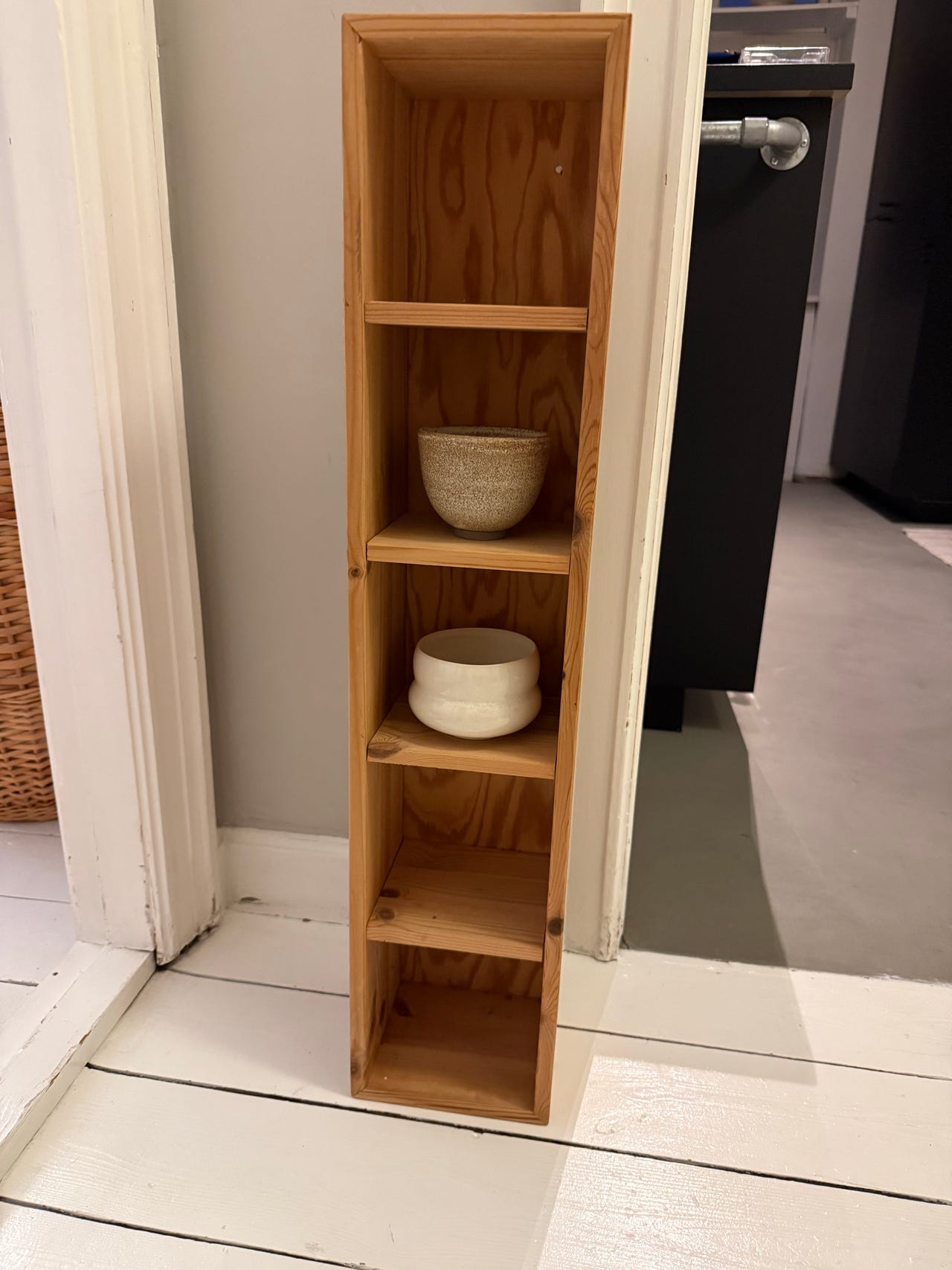 Kopreol/hylde i fyrretræ | DBA