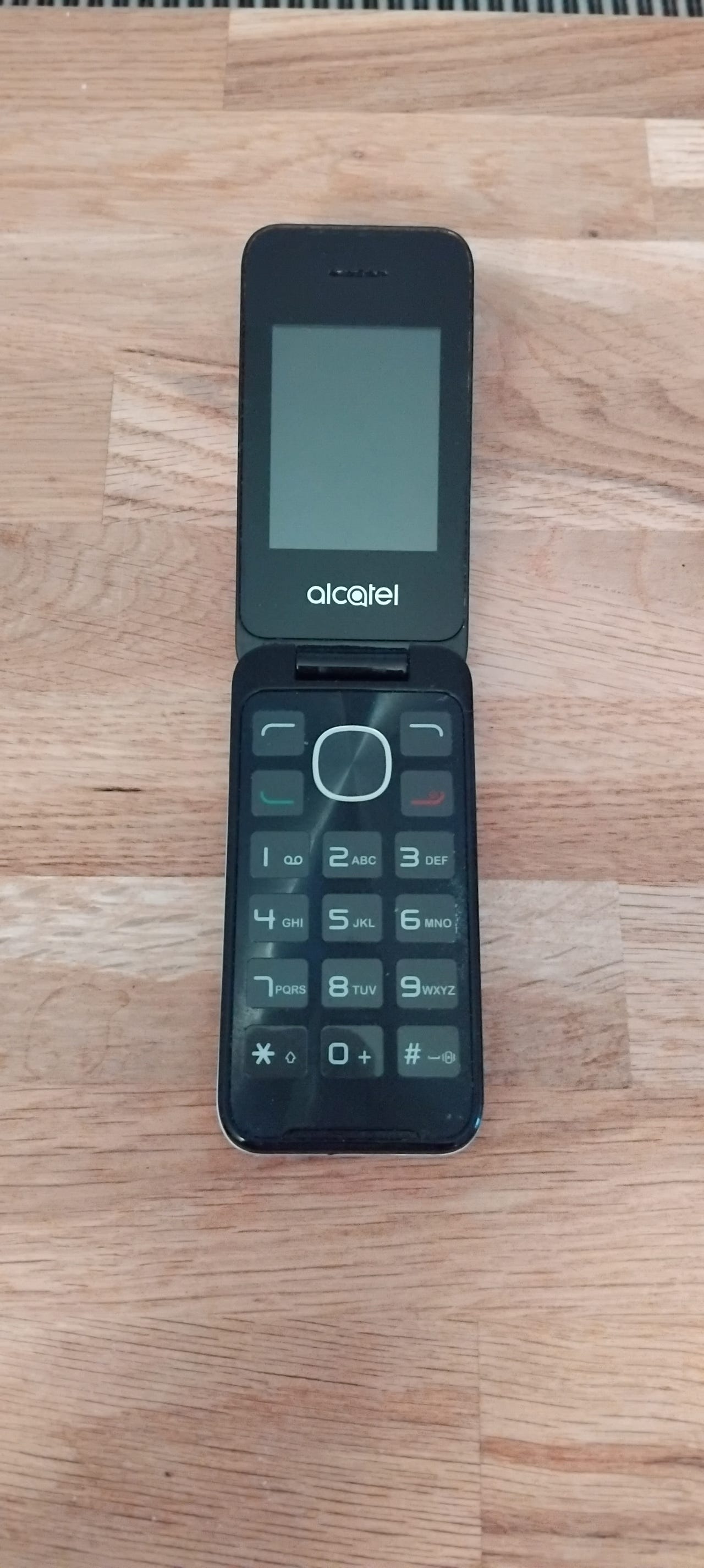ALCATEL 2051 SILVER 2G | DBA