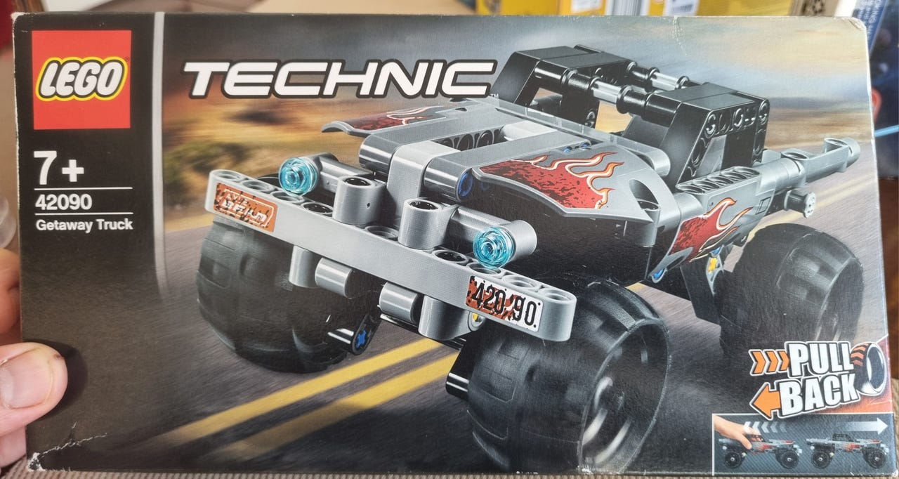 Lego TECHNIC Getaway Truck 7+ | DBA