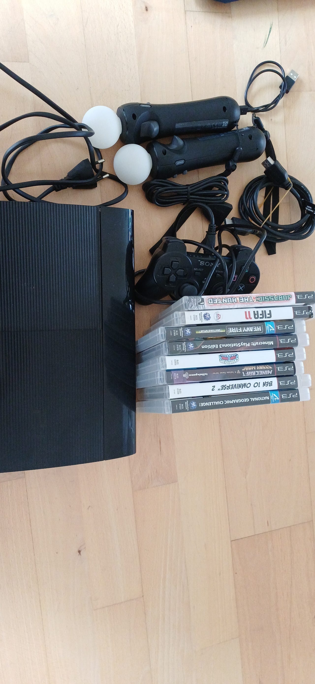 PlayStation 3 Super Slim – komplet pakke med Move + spil” | DBA