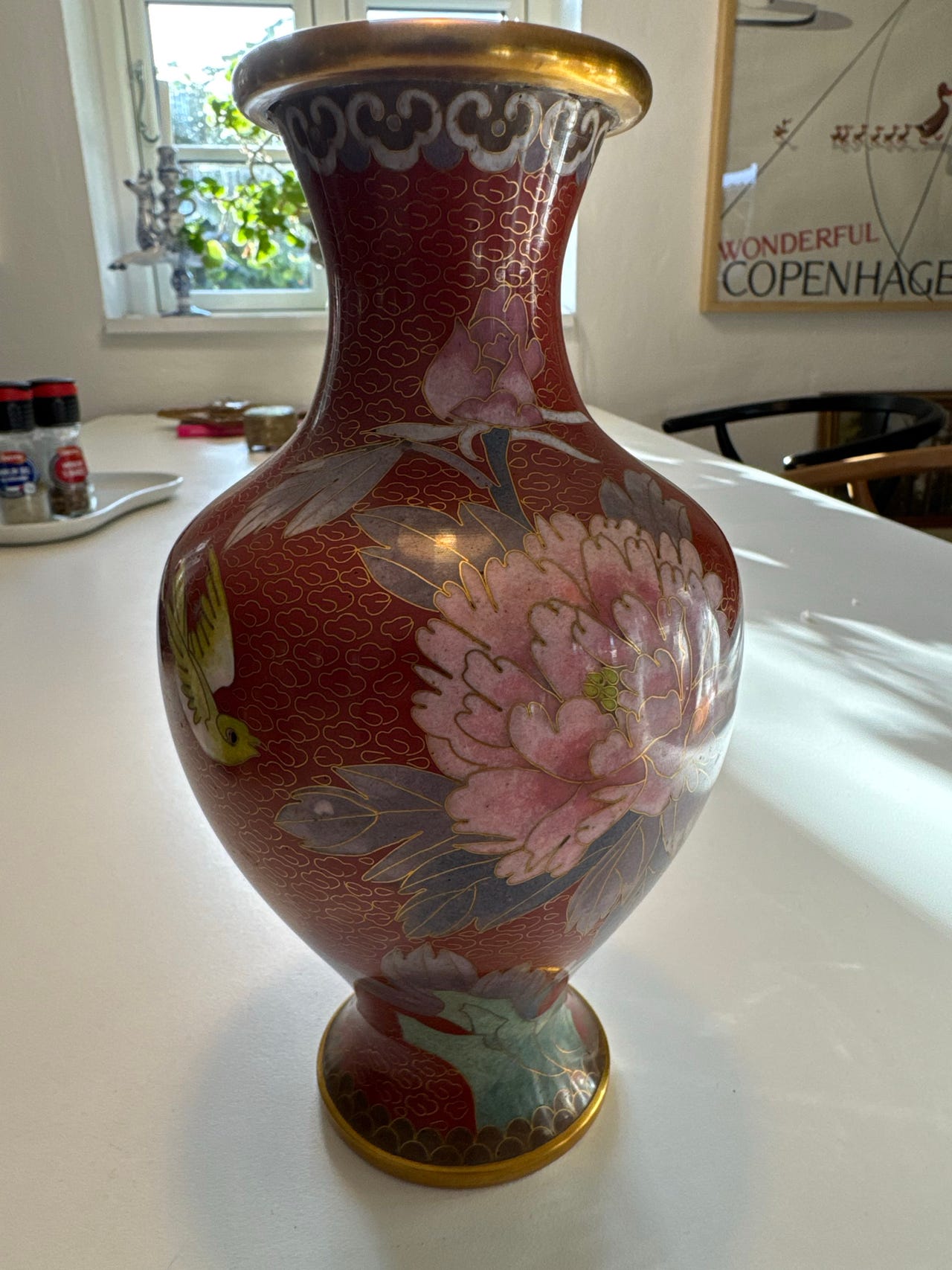 Ukendt Kinesisk Vase Rød med Blomstermotiv | DBA